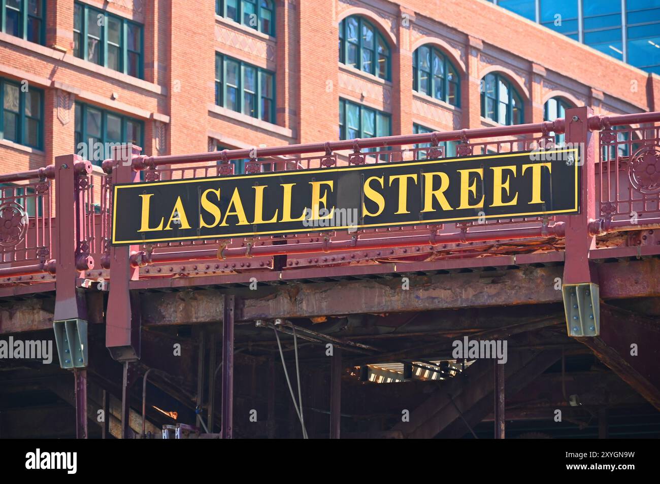 Street name signs hi-res stock photography and images - Alamy