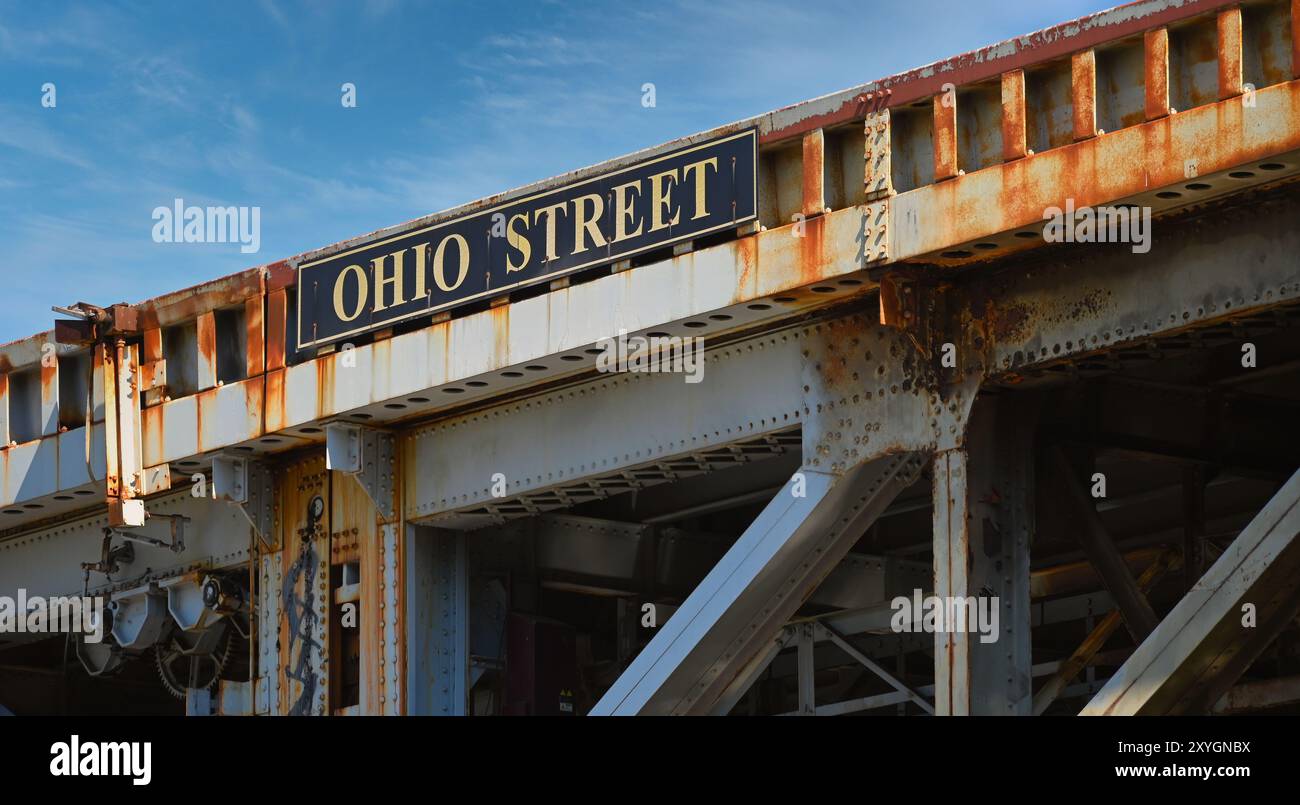 Street Name signs on the bridges over the Chicago River Stock Photo - Alamy