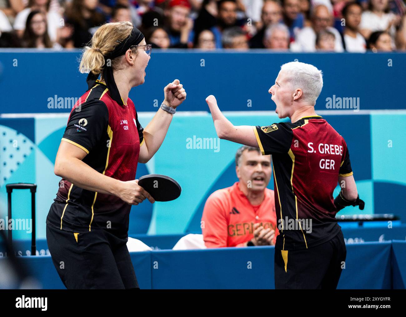 PARIS, FRANCE - AUGUST 29: Stephanie GREBE (GER) (R) startclass WK6 and ...