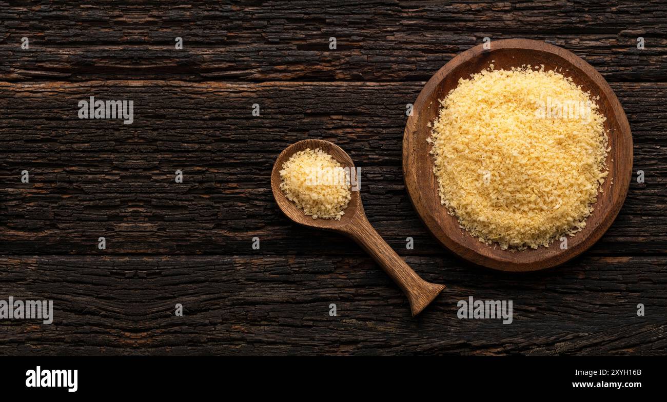 Yellow japanese panko crumbs in the spoon and bowl Stock Photo - Alamy