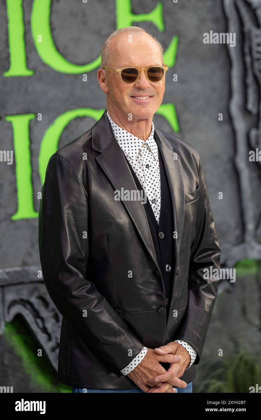 Where Does Michael Keaton Live