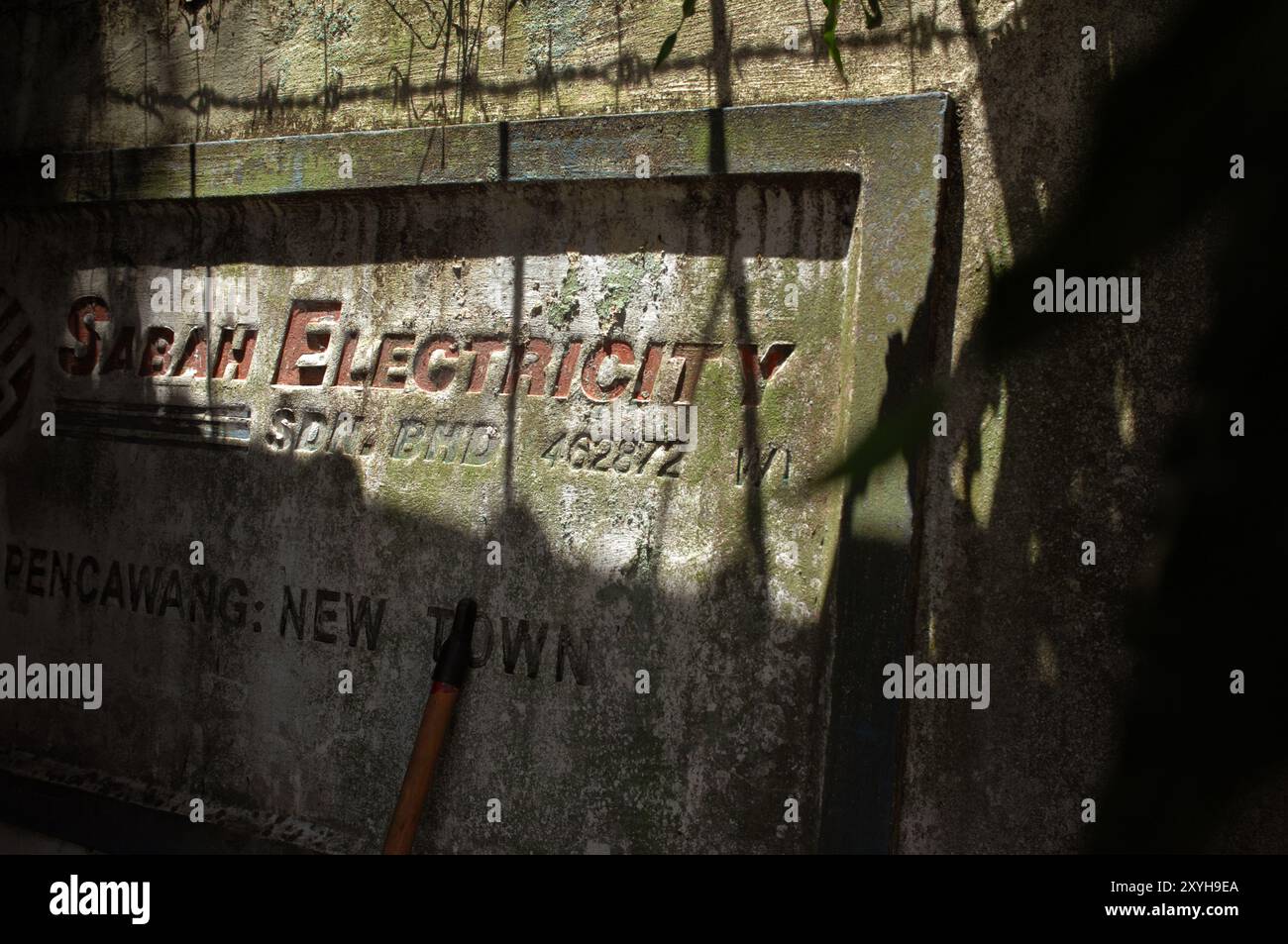 Sabah electricity sign hi-res stock photography and images - Alamy