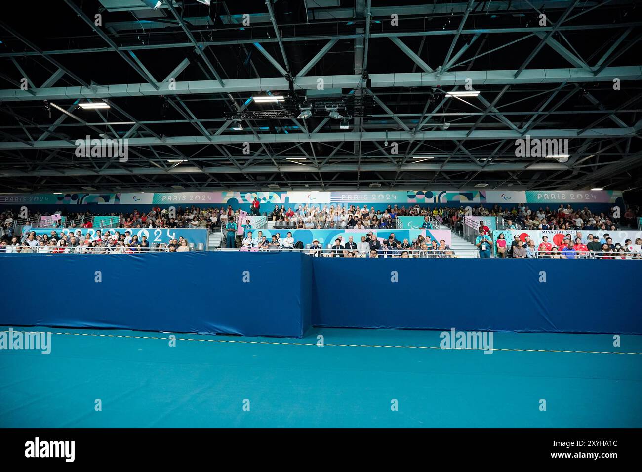 Goalball men's preliminary hi-res stock photography and images - Alamy
