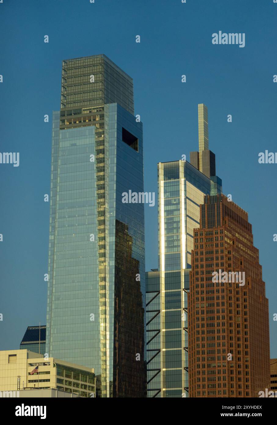 Liberty place skyscraper complex top roof one 1 tower commercial hi-res ...