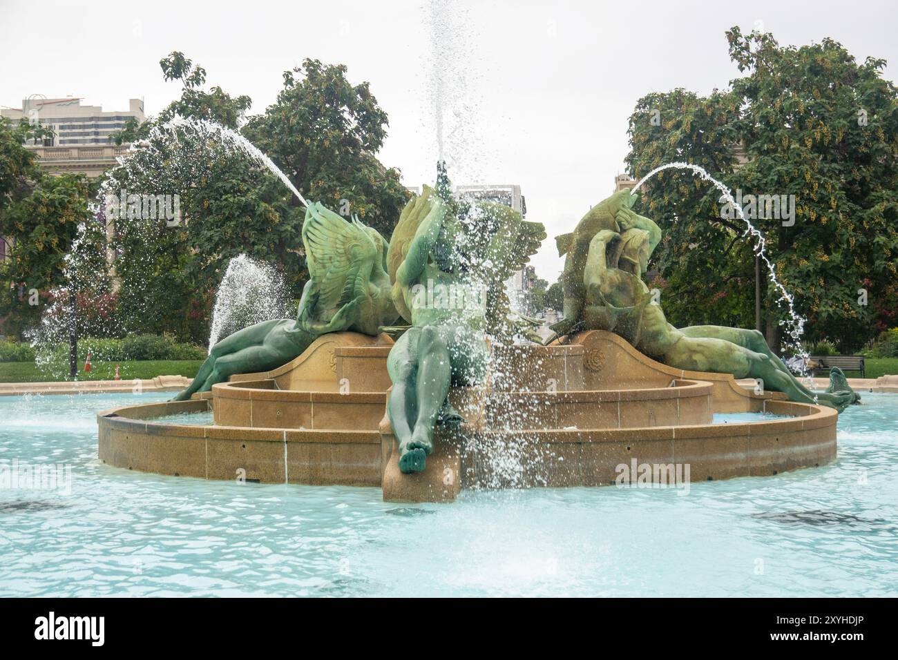 Swann Memorial Fountain in Logan Square at Benjamin Franklin Parkway in ...