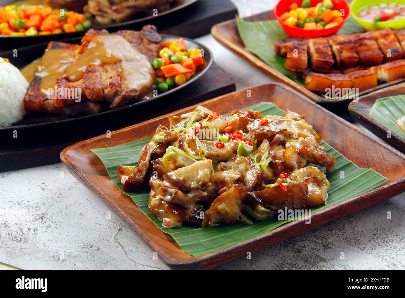 Photo of freshly cooked Filipino food called Pork Dinakdakan Stock Photo - Alamy
