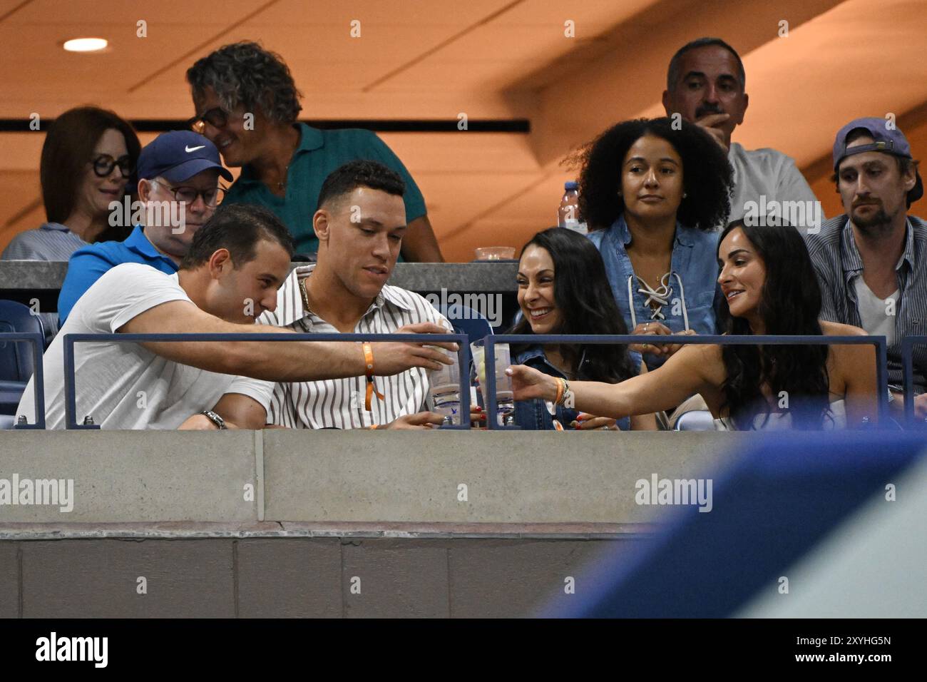 Samantha bracksieck hi-res stock photography and images - Alamy