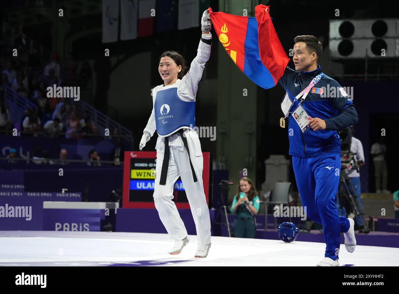Paris, France. 29th Aug, 2024. Surenjav Ulambayar (L) of Mongolia ...