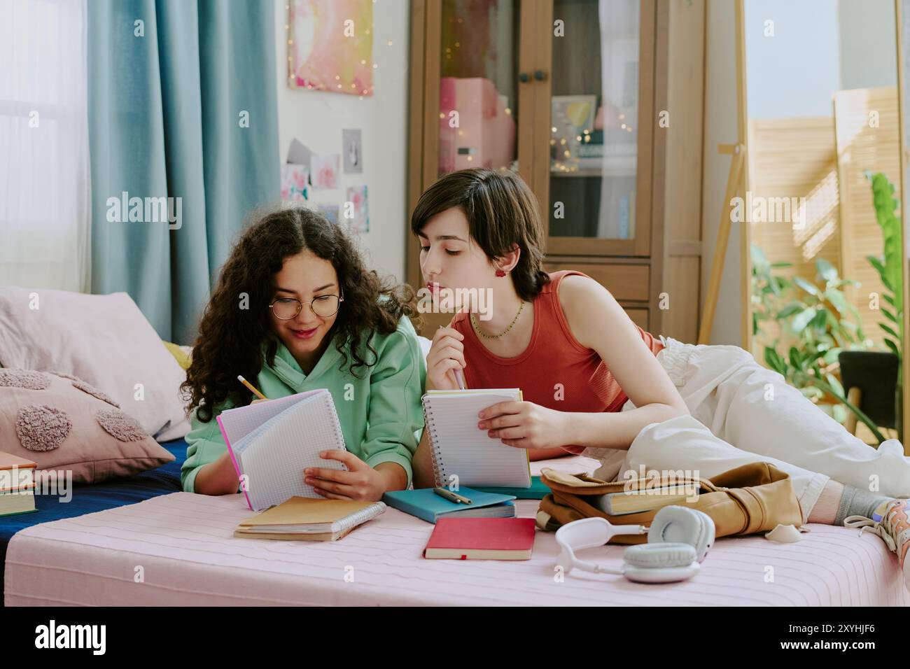 Adolescence knowledgeforall hi-res stock photography and images - Alamy