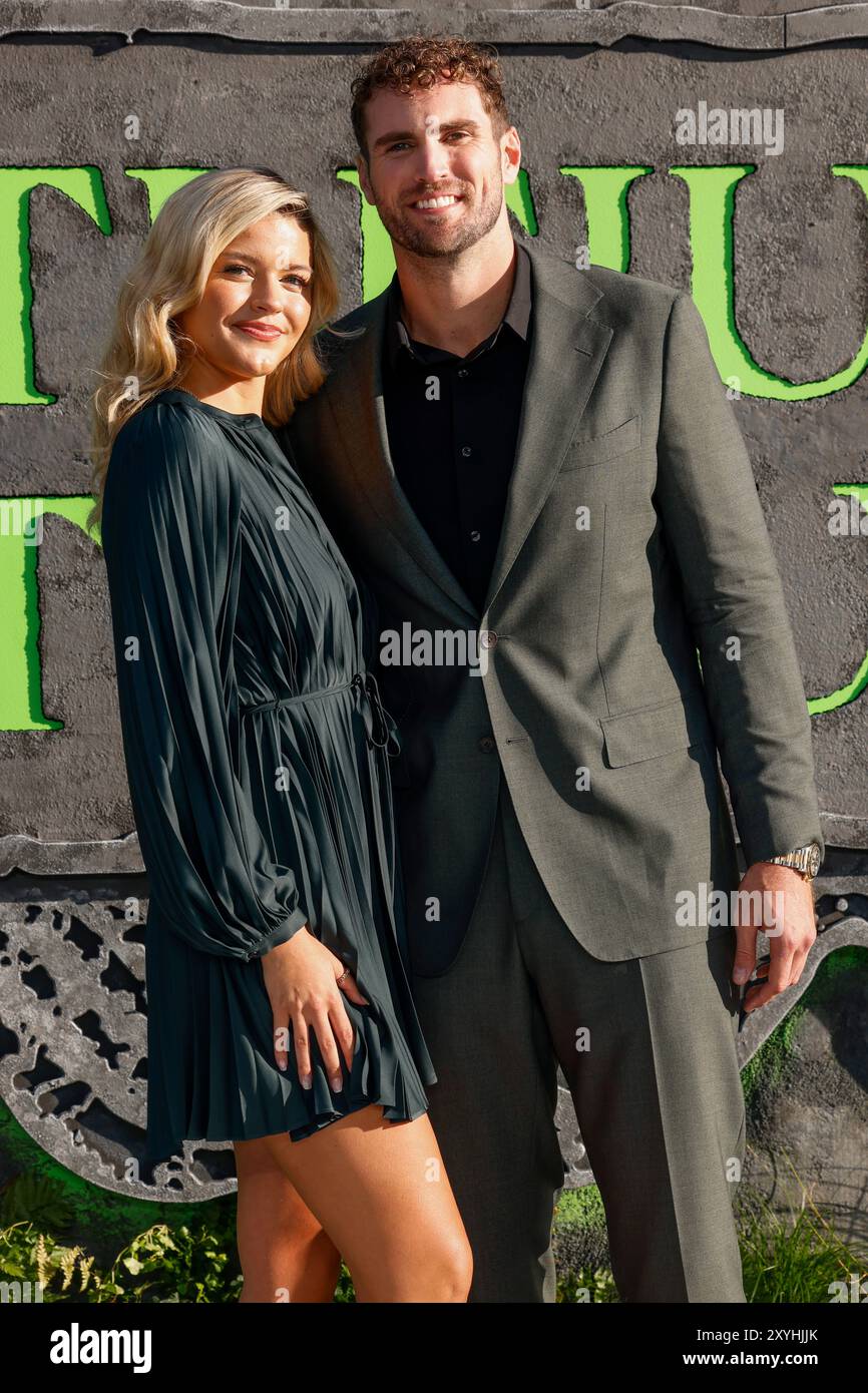 Gaby gonzalez hi-res stock photography and images - Alamy