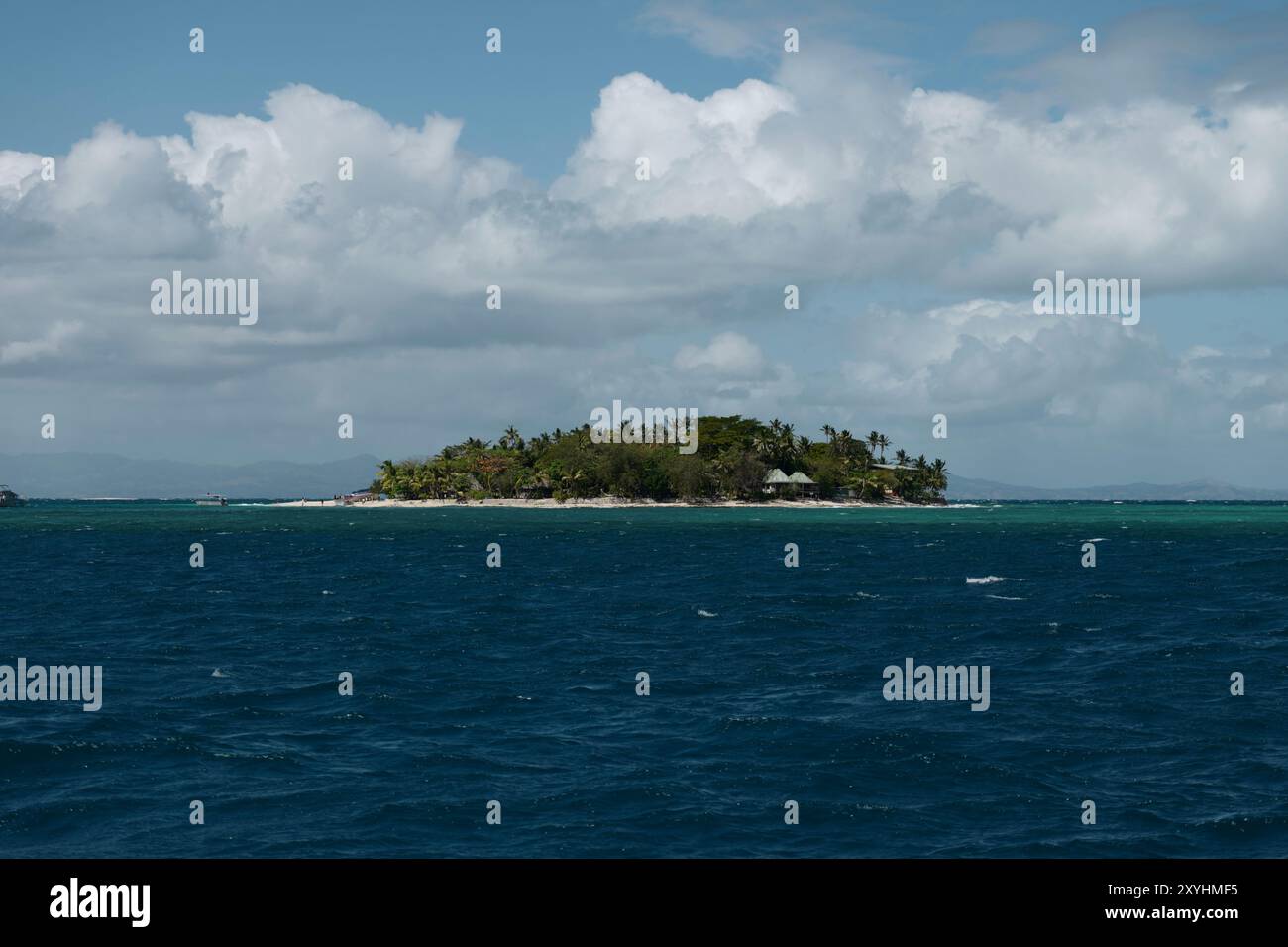 Small Fijian island near Nadi Stock Photo - Alamy