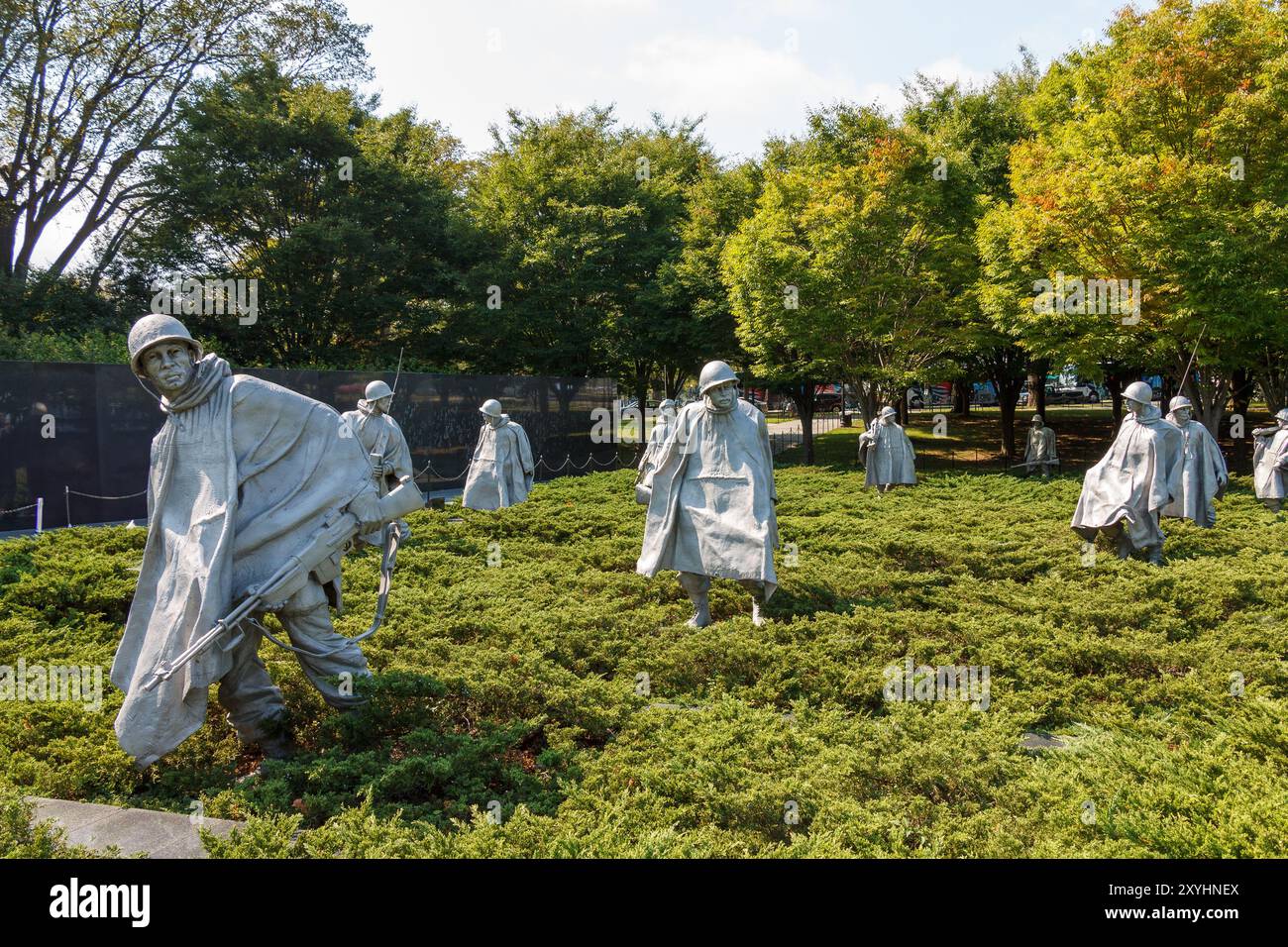 Korean war veterans memorial tour hi-res stock photography and images ...