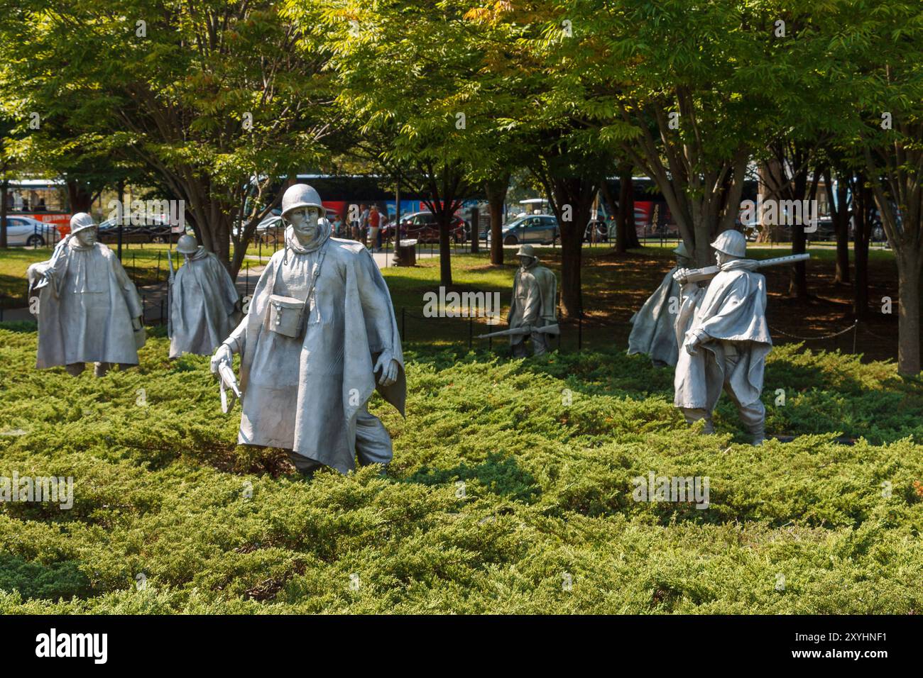 Korean war veterans memorial tour hi-res stock photography and images ...