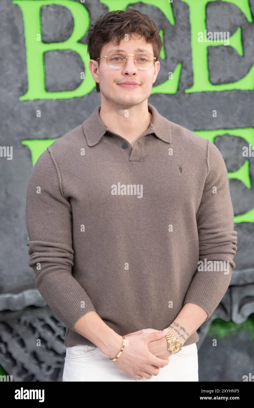 Matt rife hi-res stock photography and images - Alamy