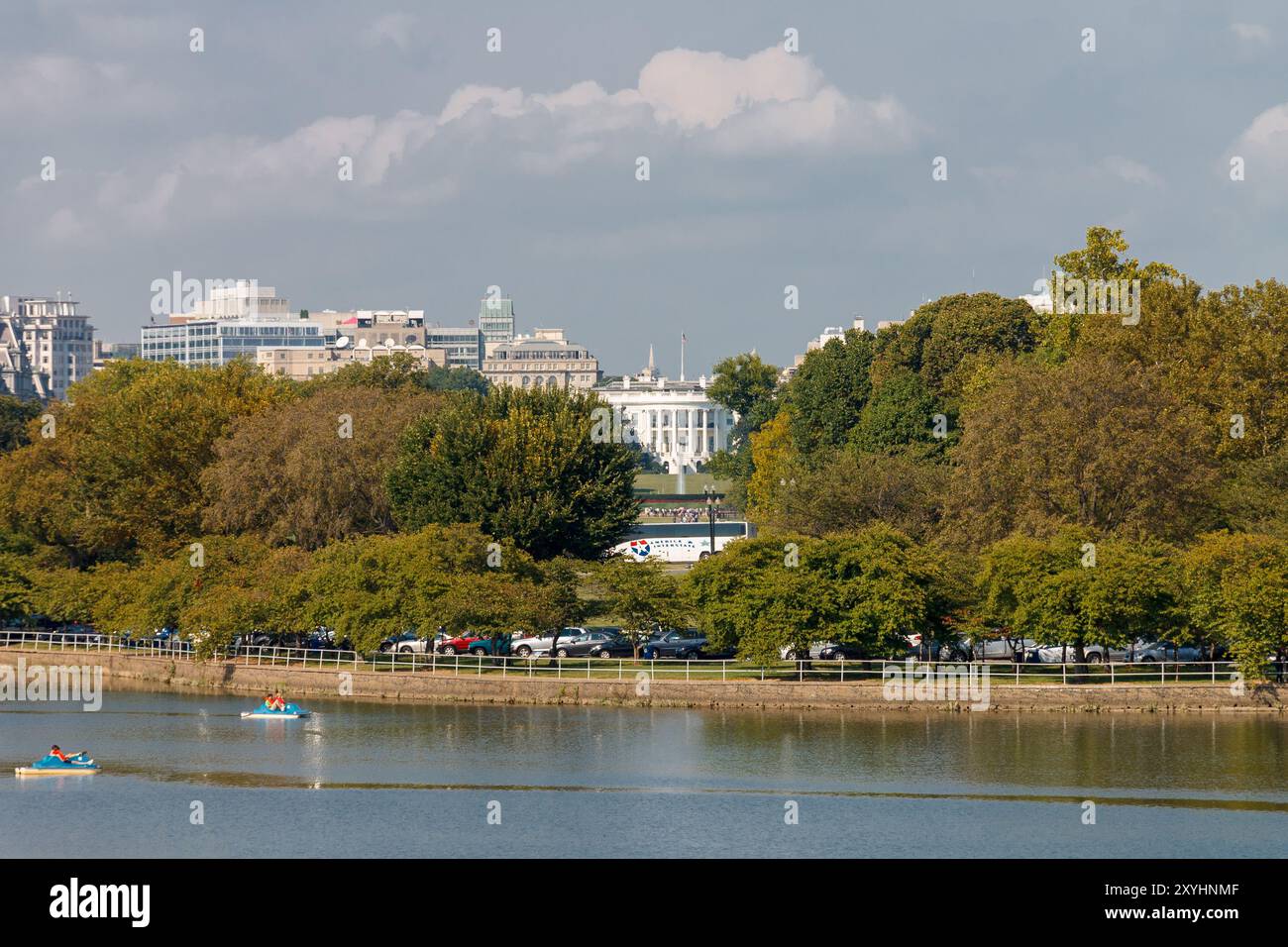 Tidal basin tour hi-res stock photography and images - Alamy
