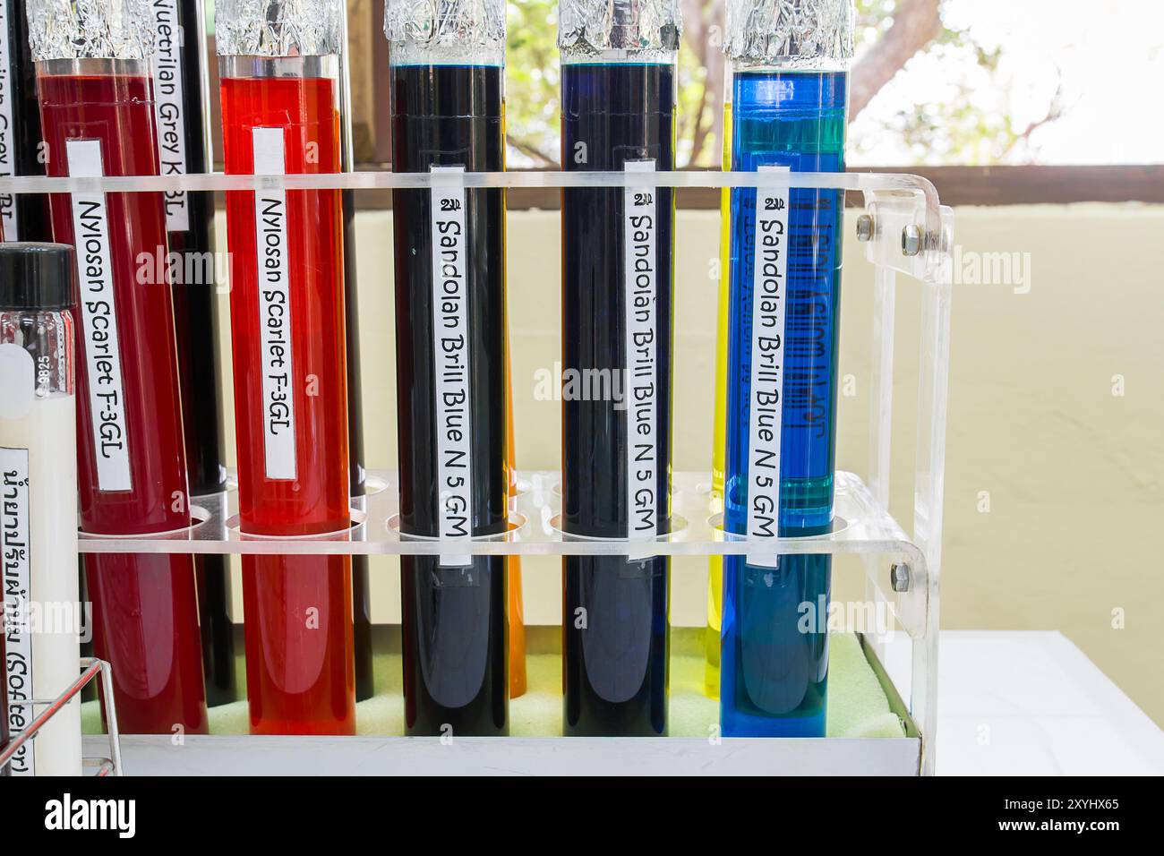 Color sample in test tubes in the laboratory Stock Photo - Alamy