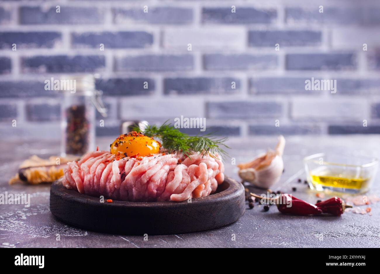 Raw minced chiken uncooked hi-res stock photography and images - Alamy
