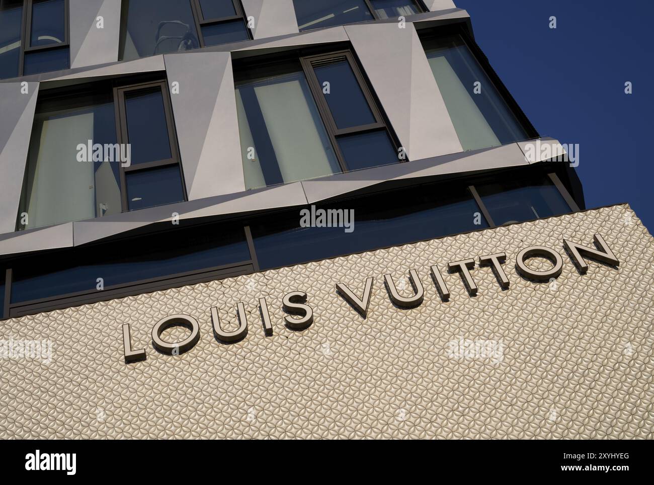 Louis Vuitton brand store, logo, retail shop, Dorotheen Quartier, DOQU ...