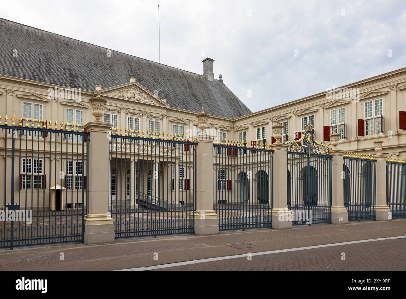 Royal Palace Noordeinde, official residence of the Dutch monarchy ...