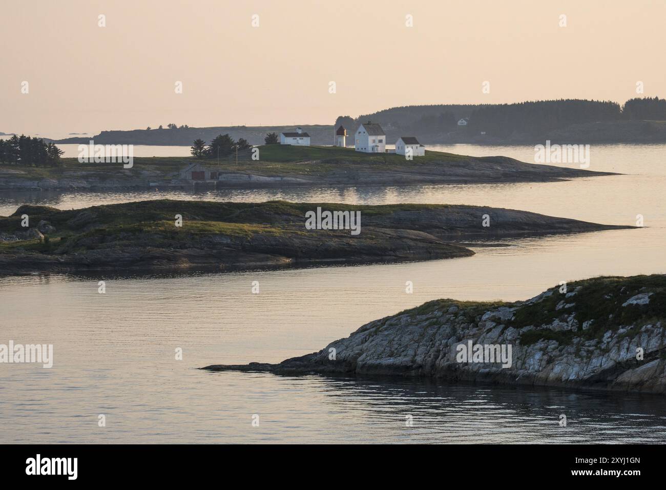 A lighthouse on the Norwegian archipelago coast Stock Photo - Alamy