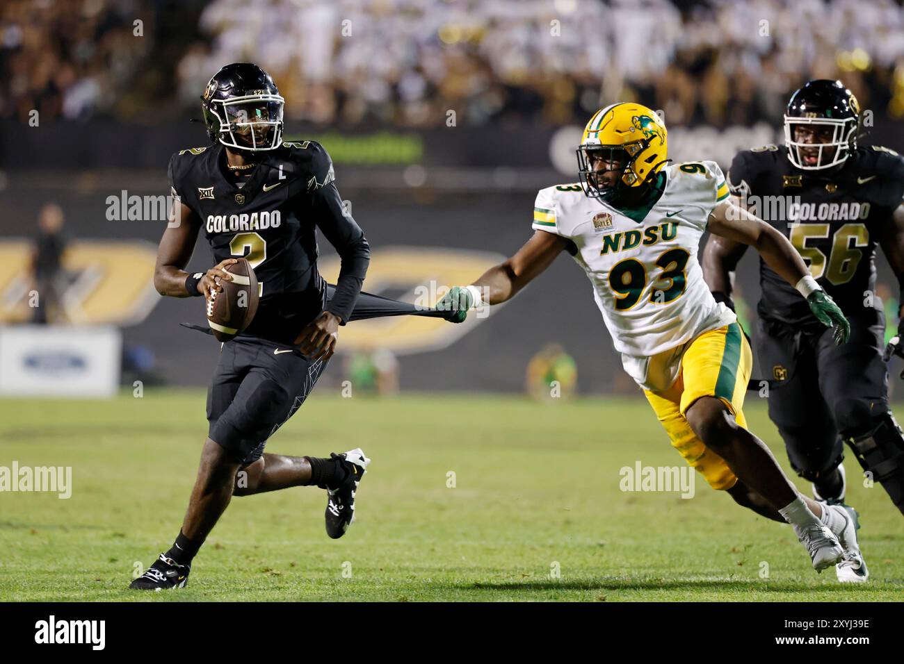 BOULDER, CO - AUGUST 29: Colorado Buffaloes quarterback Shedeur Sanders ...