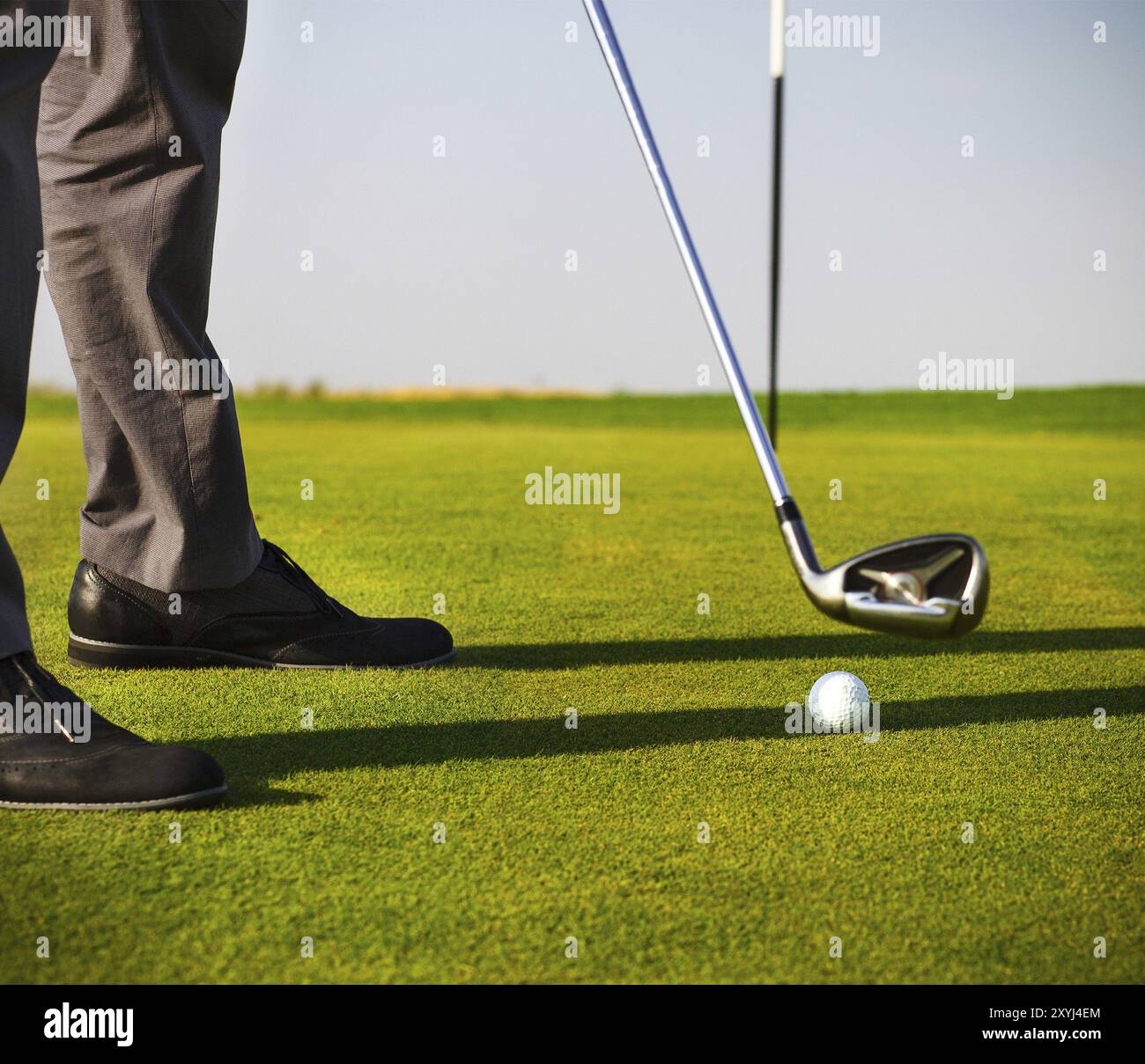 Putting contest hi-res stock photography and images - Alamy