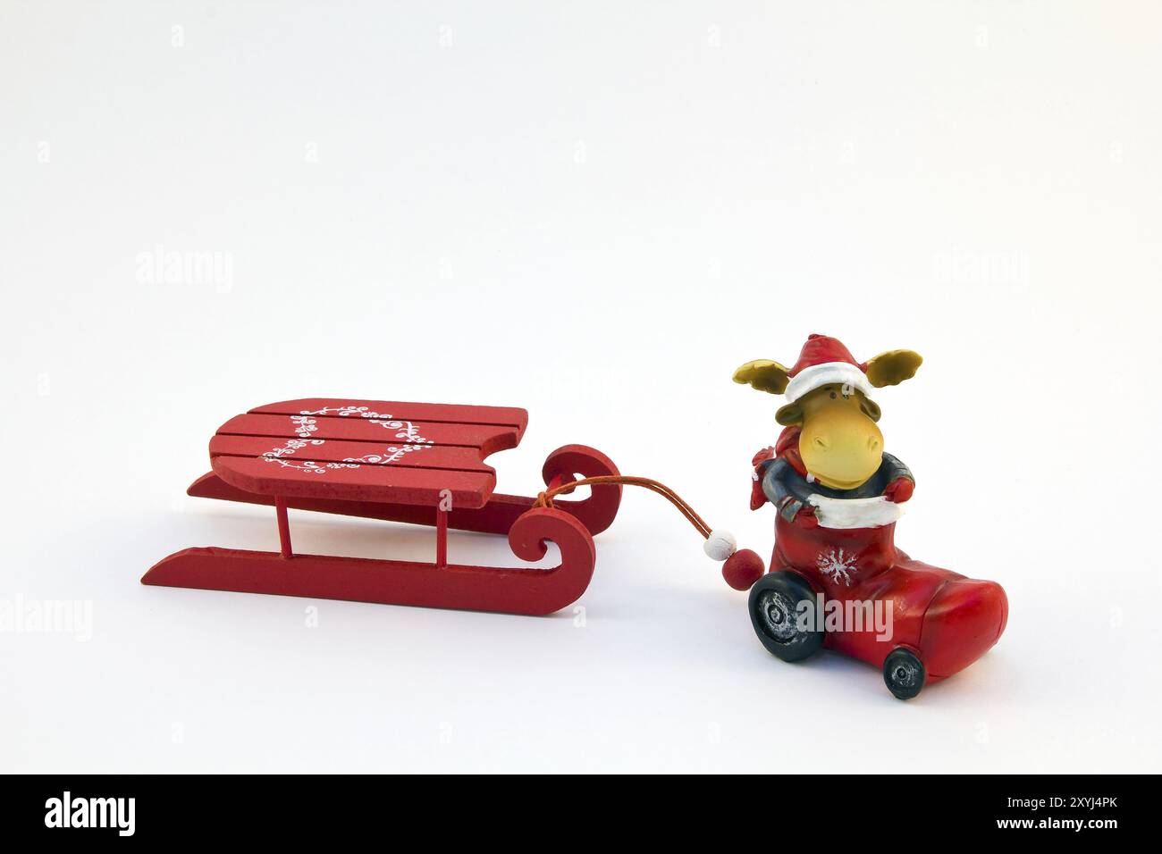 Red sleighs hi-res stock photography and images - Alamy