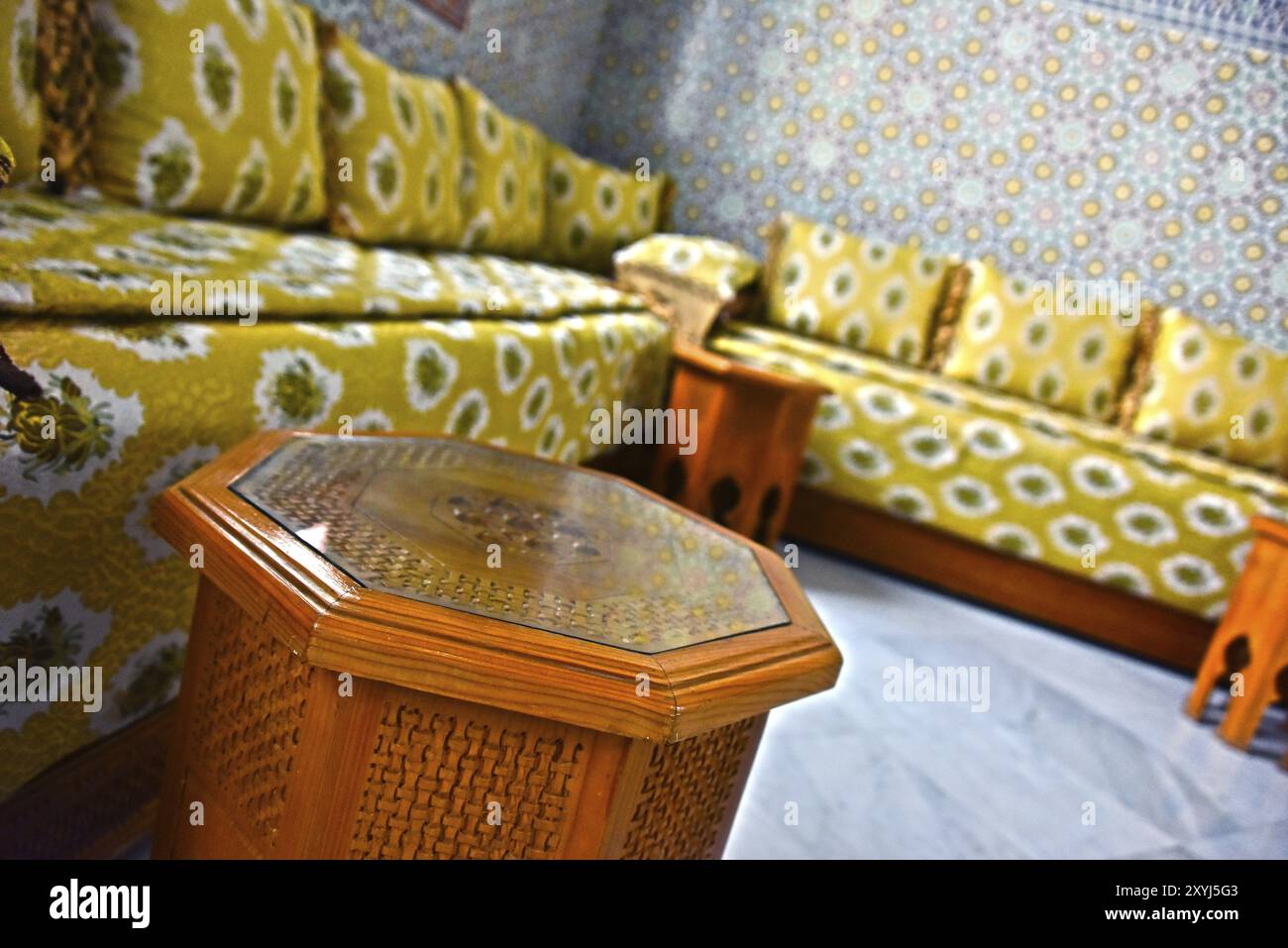 Traditional moroccan cushions hi-res stock photography and images - Alamy