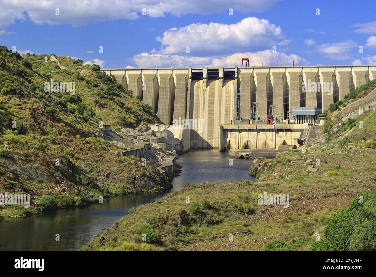 Production electricity dam hydropower plant hi-res stock photography ...