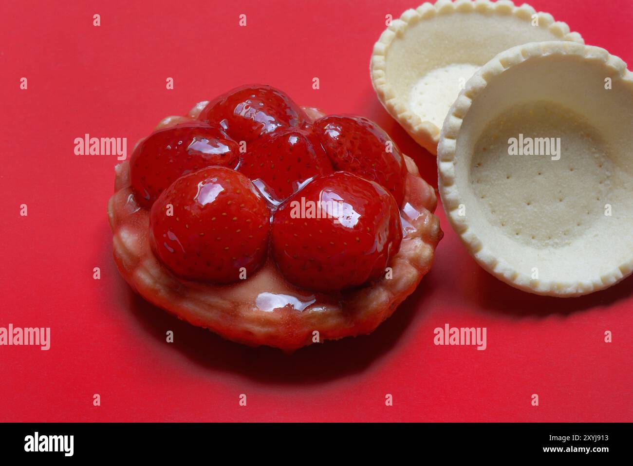 Filling bases hi-res stock photography and images - Alamy