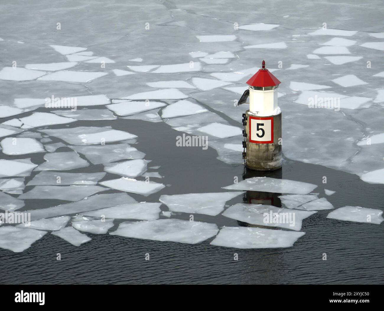 Beacon in the Oslofjord in winter Stock Photo - Alamy