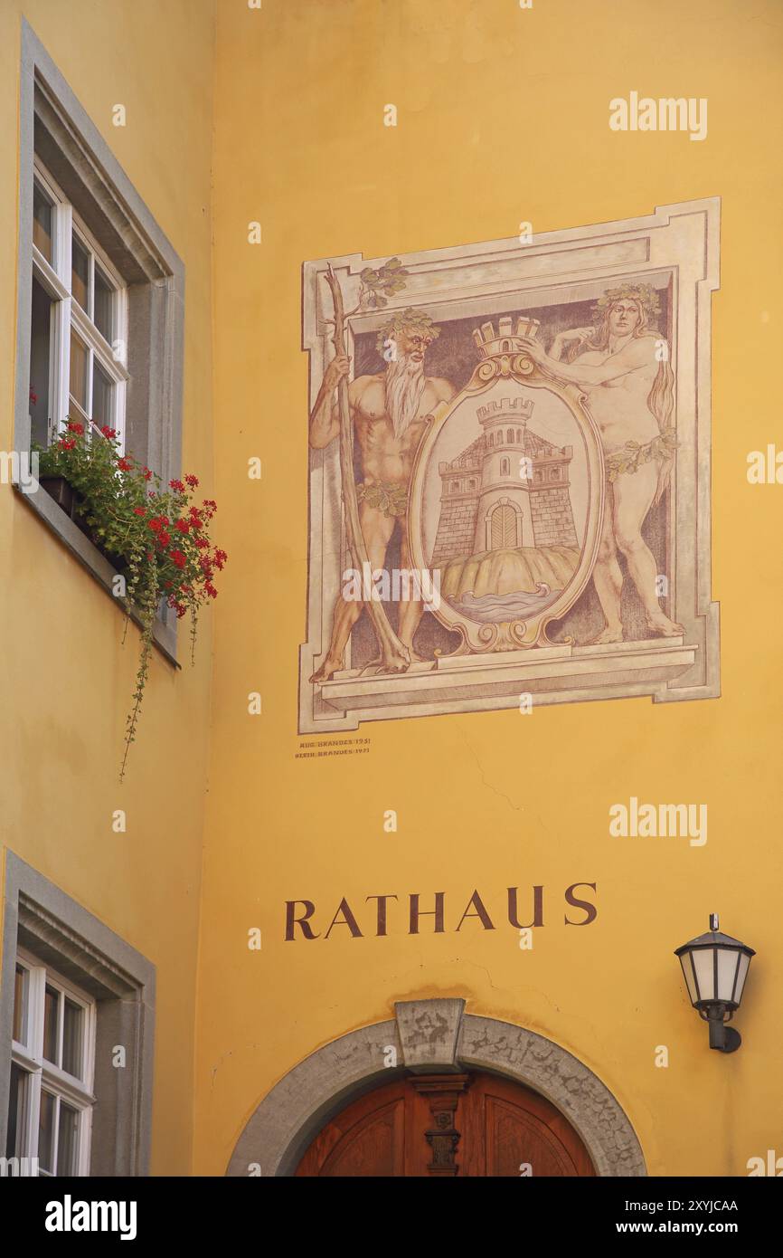 Painting historic symbols town hi-res stock photography and images - Alamy