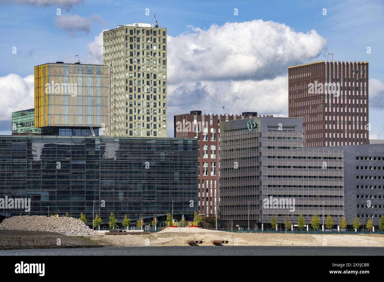 The Rijnhaven, a 28-hectare harbour basin, has now been filled in by ...