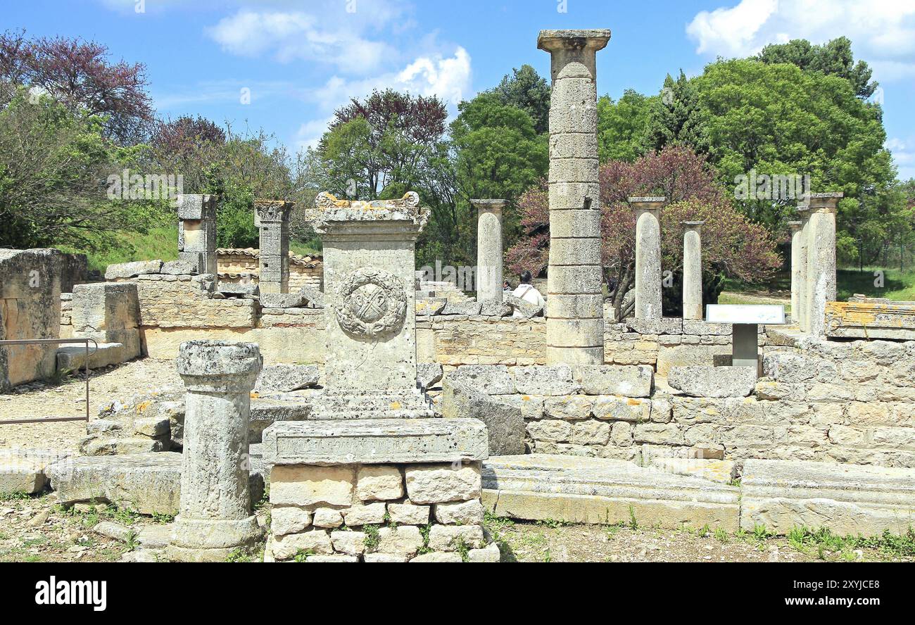 Glanum archaeological site hi-res stock photography and images - Alamy