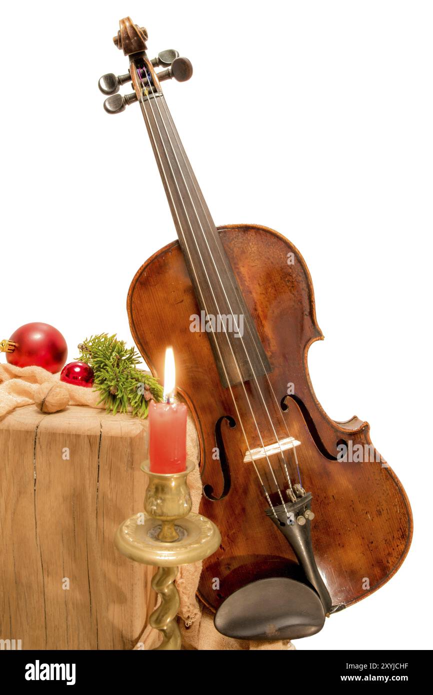 Violin and candles hi-res stock photography and images - Alamy
