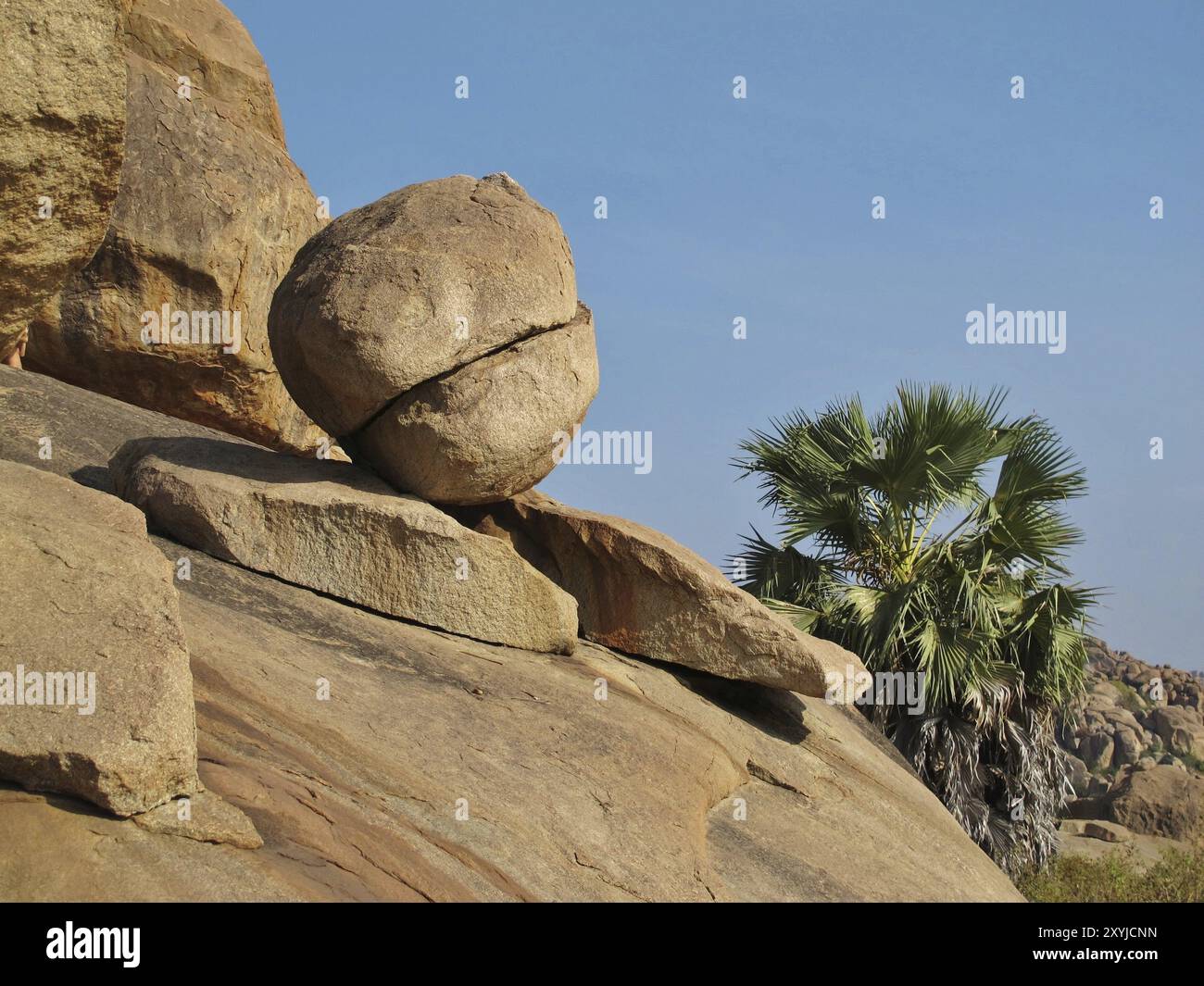 Natural rock in hampi hi-res stock photography and images - Alamy