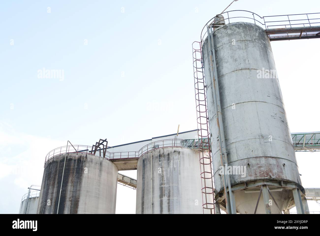 Industrial cylinders hi-res stock photography and images - Alamy