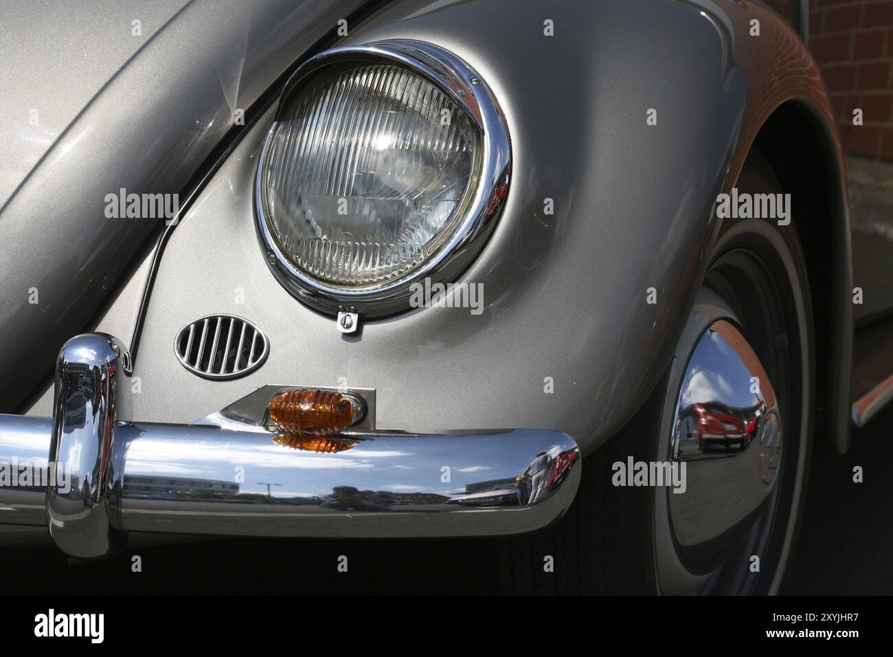 Old fashioned transport symbols hi-res stock photography and images - Alamy