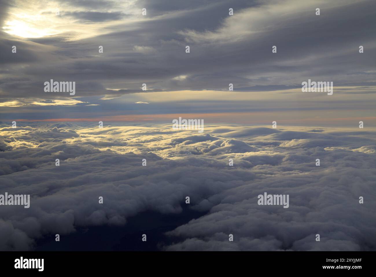 Birds eye view between clouds hi-res stock photography and images - Alamy