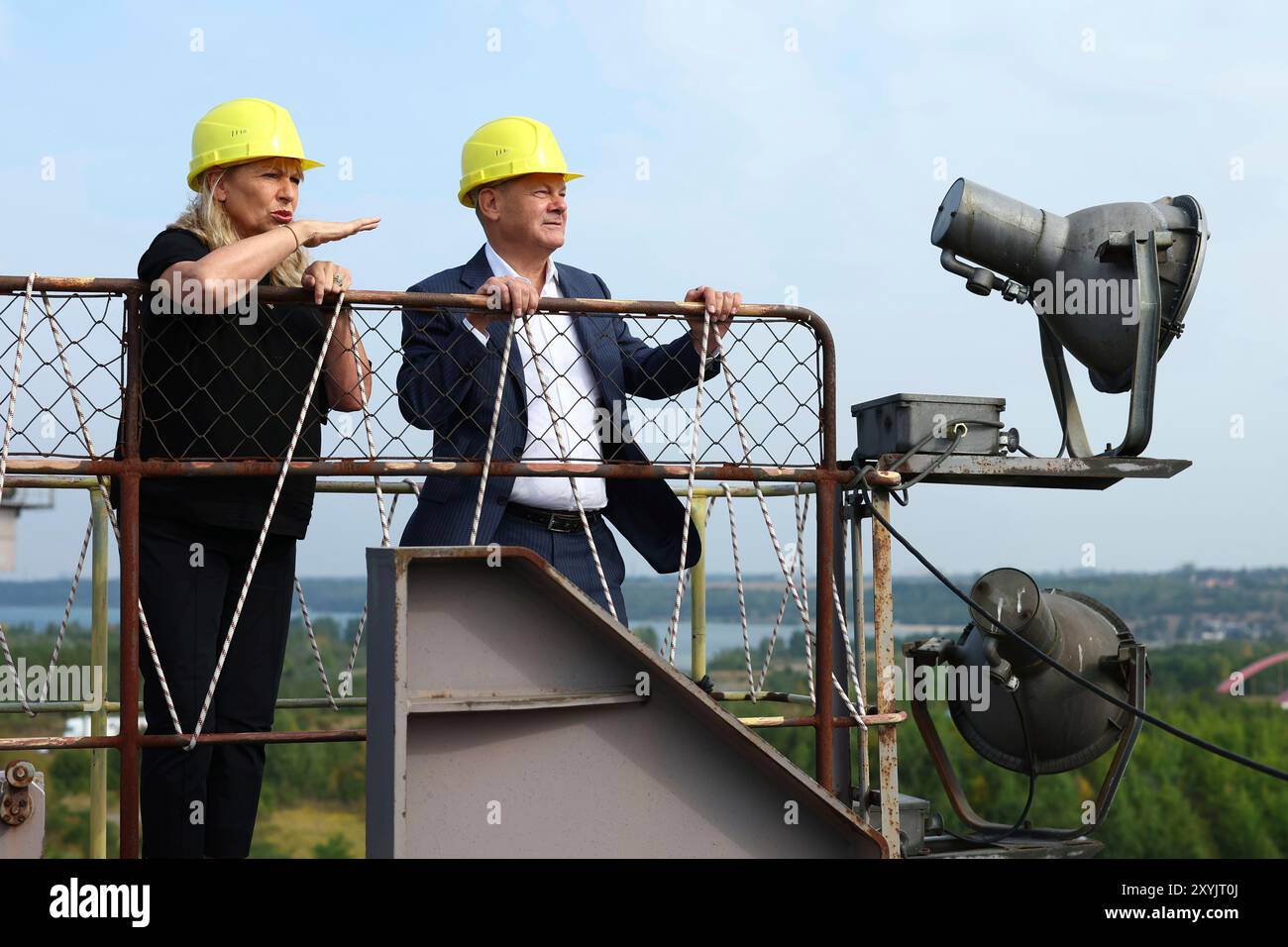 German Chancellor Olaf Scholz and Petra Koepping of the Social ...