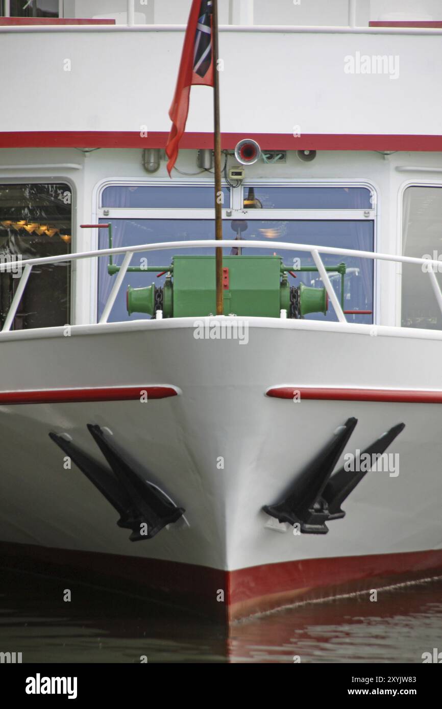 Bows of a barge hi-res stock photography and images - Alamy