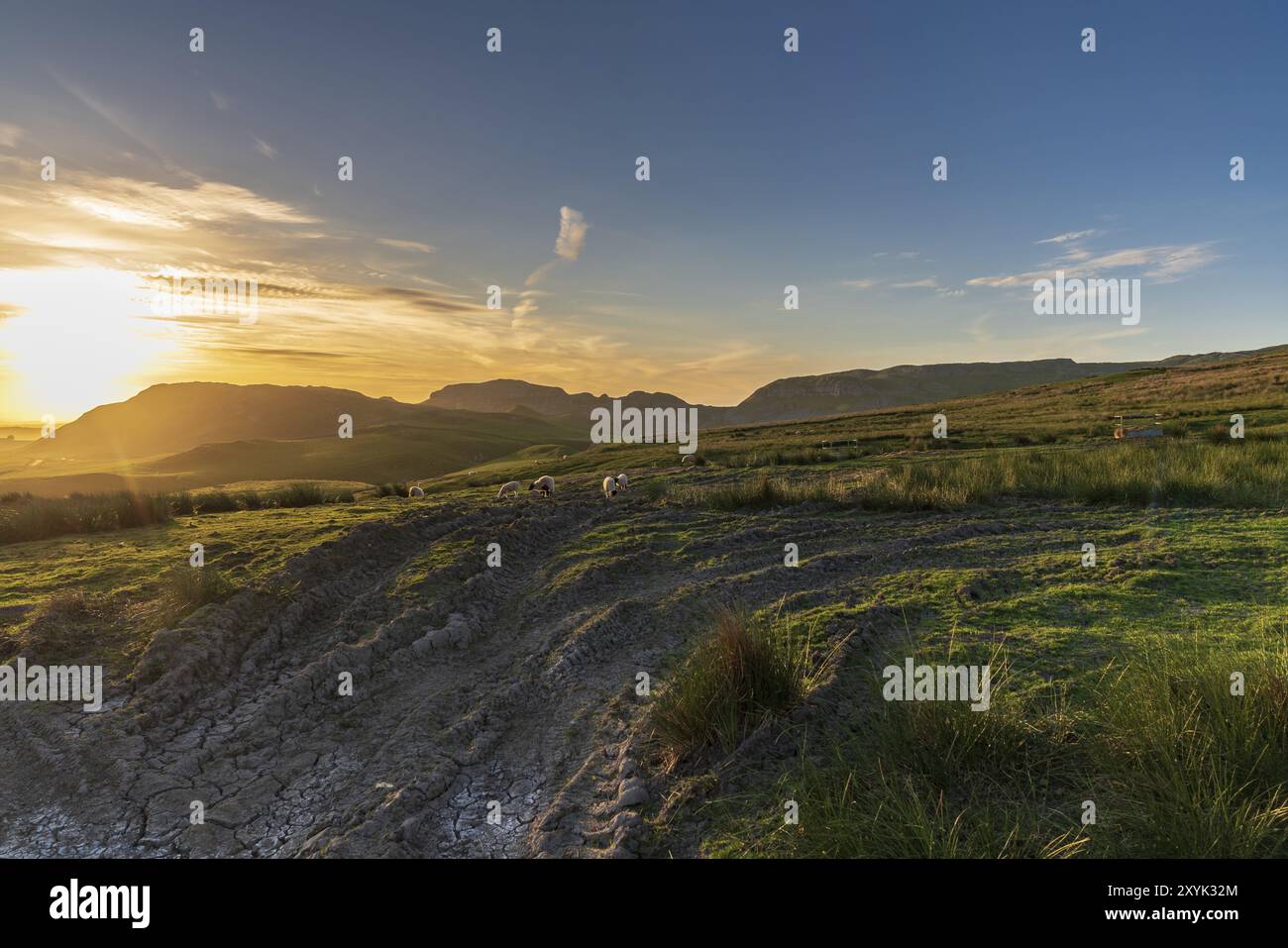 Northern lights over yorkshire hi-res stock photography and images - Alamy