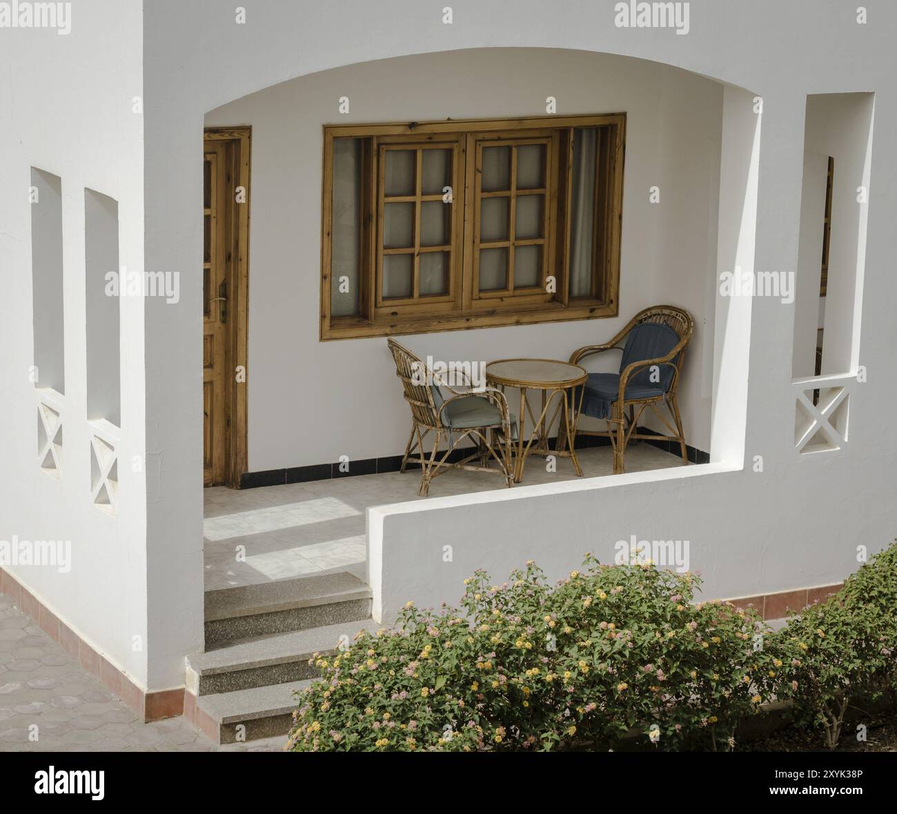 Residence terrace chairs tables hi-res stock photography and images - Alamy