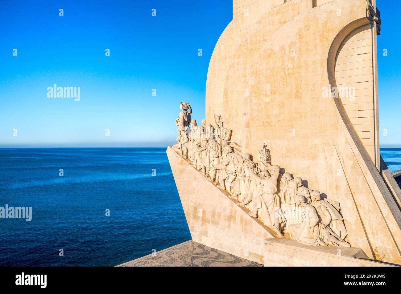 Monument to Discoveries or Padrao dos Descobrimentos to Age of ...