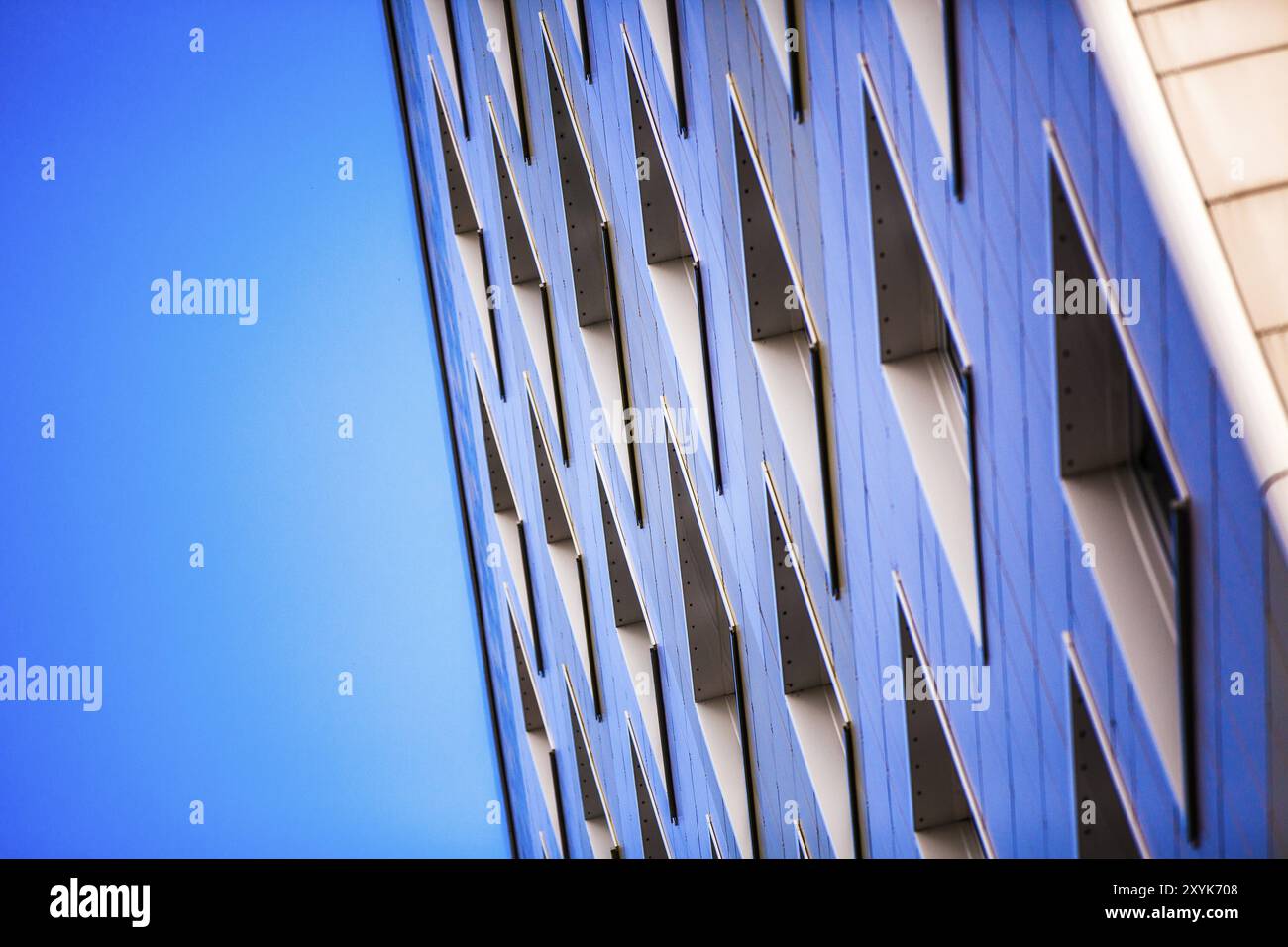 Modernism tiled building hi-res stock photography and images - Alamy
