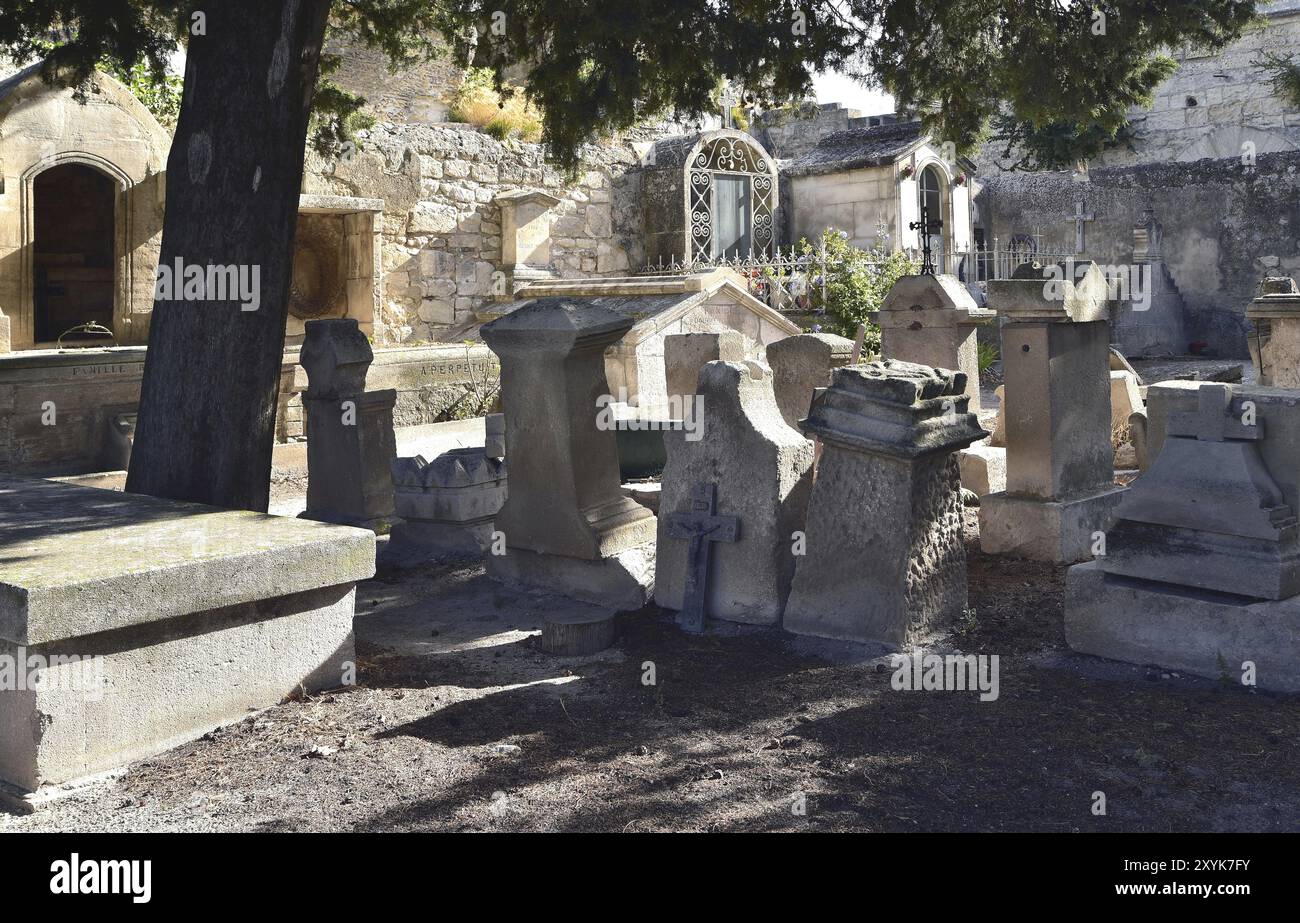 Fort rock cemetery hi-res stock photography and images - Alamy