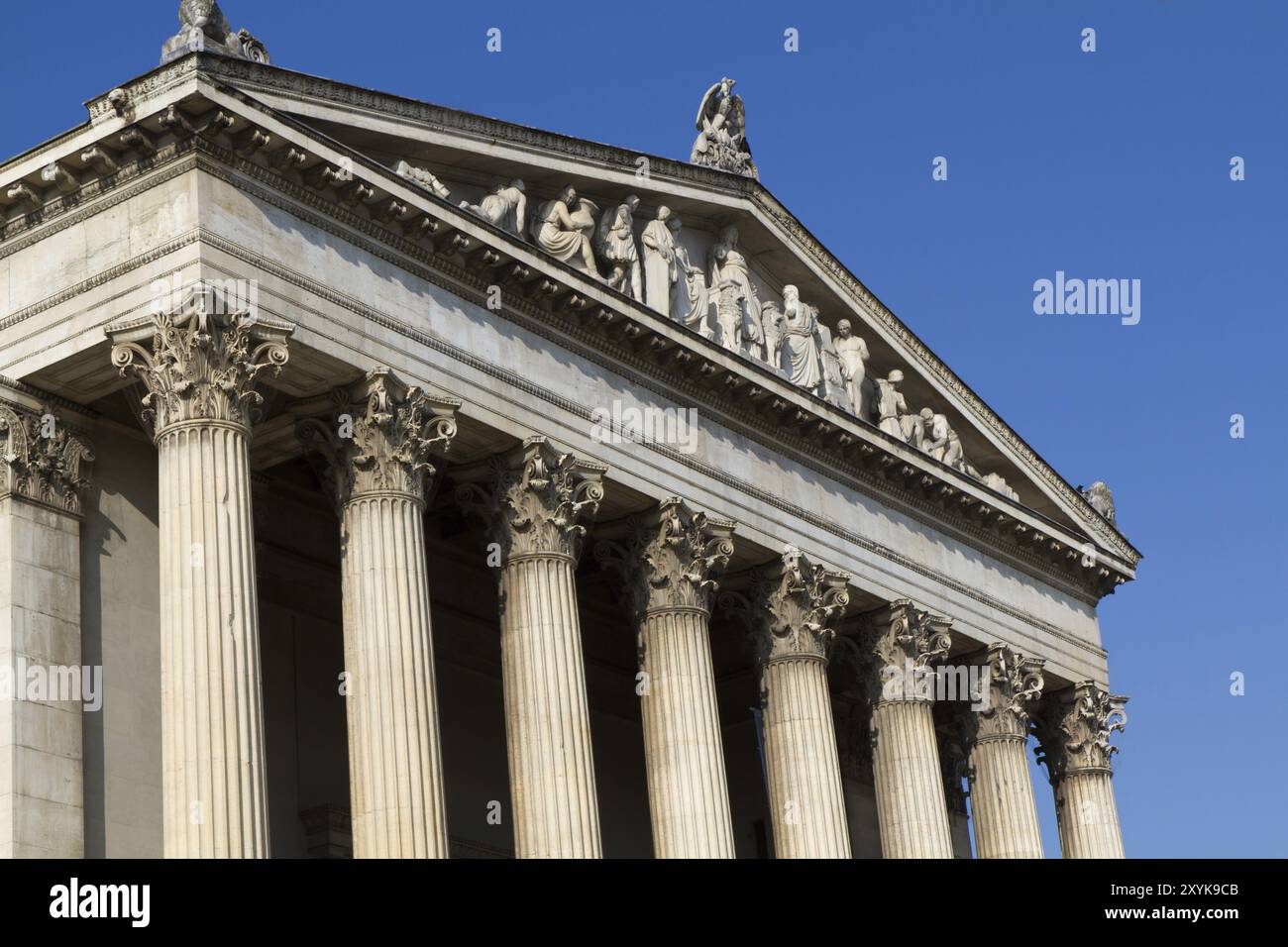 Classical columns adorned hi-res stock photography and images - Alamy