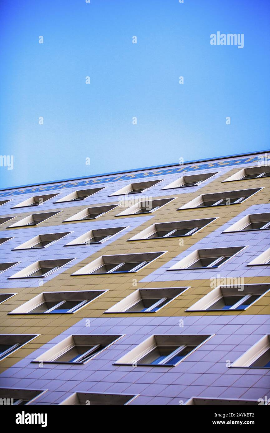 Modernism tiled building hi-res stock photography and images - Alamy