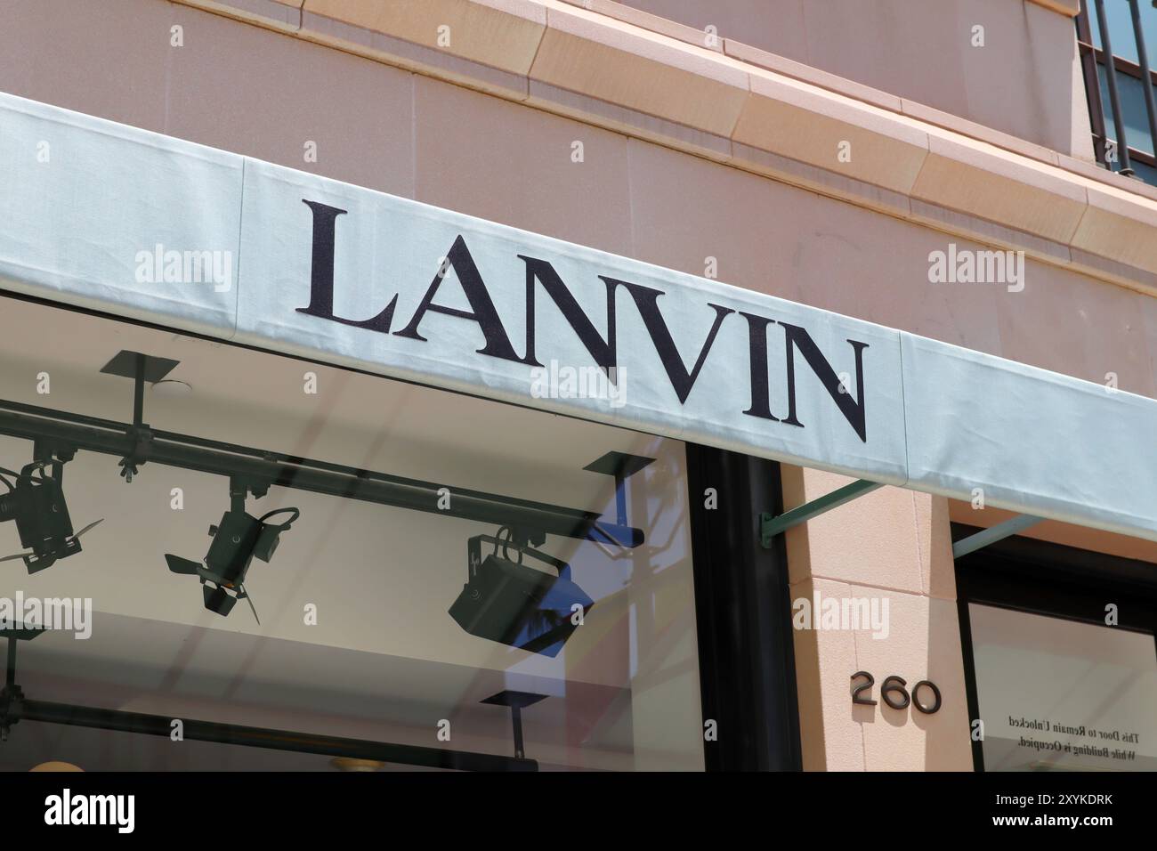 Lanvin label hi-res stock photography and images - Alamy