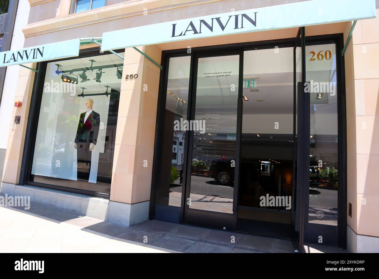 Lanvin label hi-res stock photography and images - Alamy